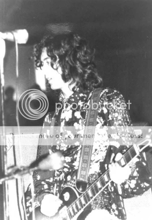 Hot pics of Jimmy - Page 126 - Photos - Led Zeppelin Official Forum